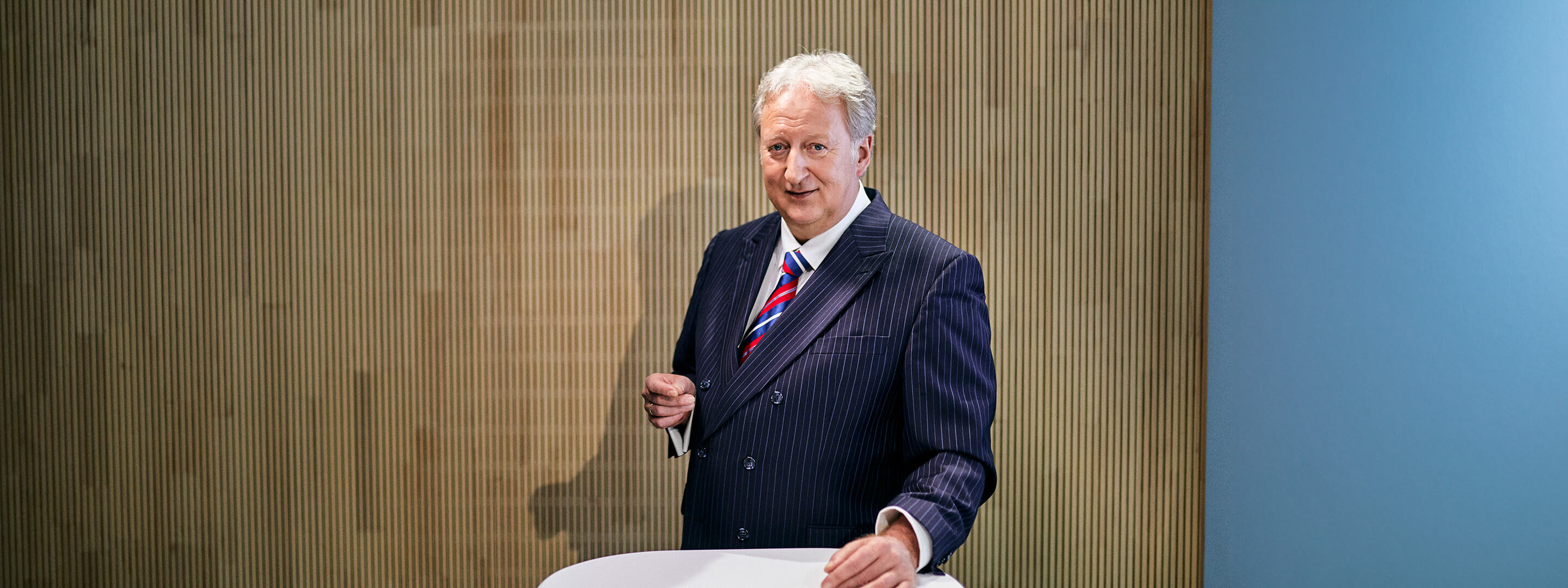 Referent Folker Hellmeyer | Klartext über Finanzen | Athenas